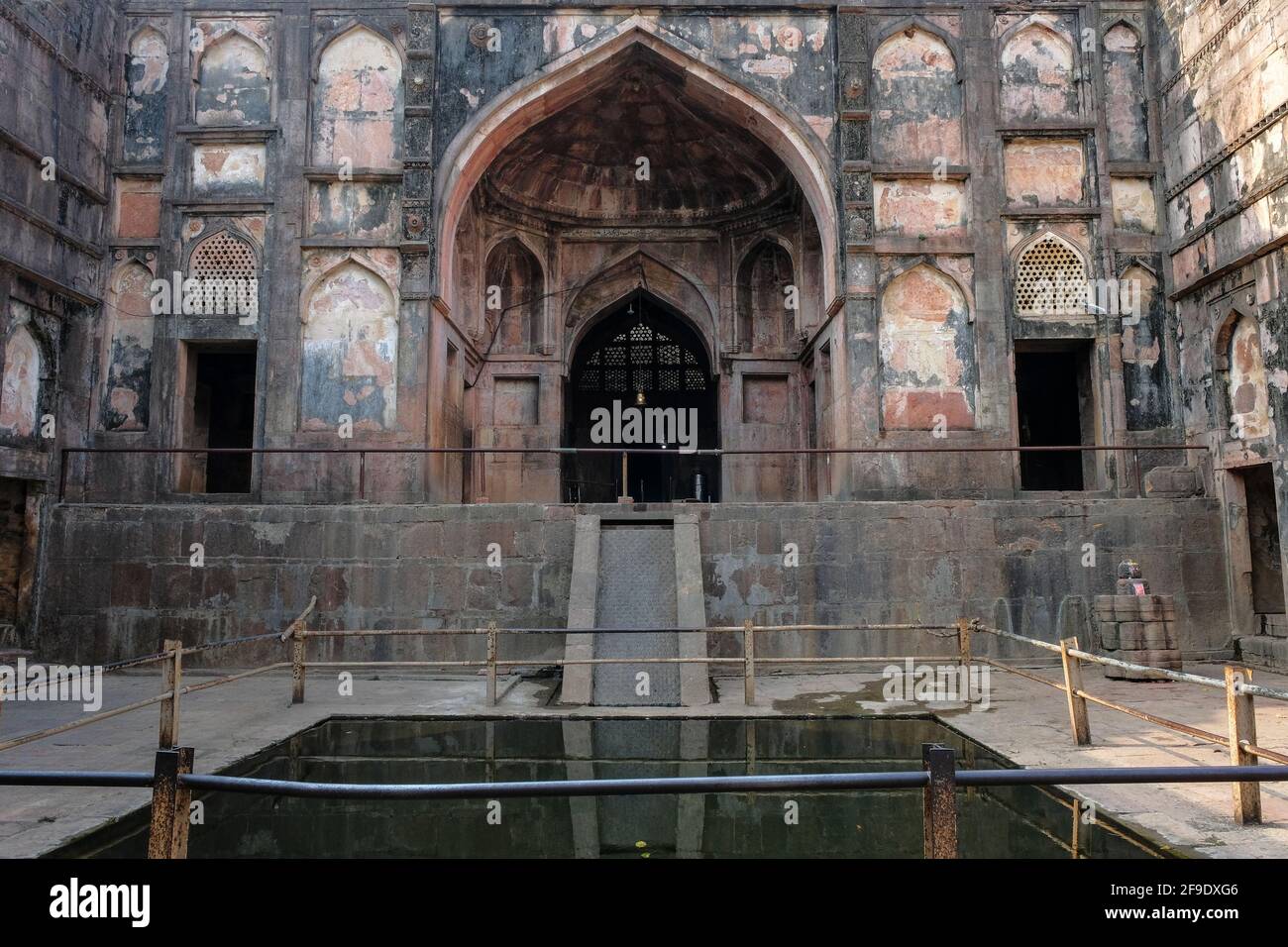 Nilakantha Palace in Mandu, Madhya Pradesh, India Stock Photo - Alamy