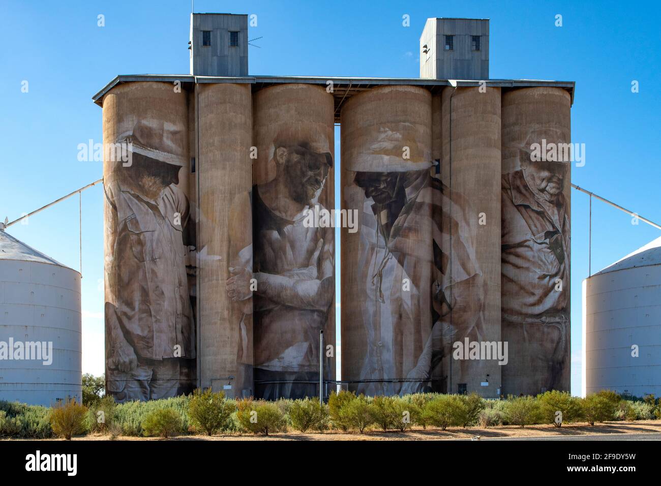 ''Farmers'' Silo Art, Brim, Victoria, Australia Stock Photo - Alamy