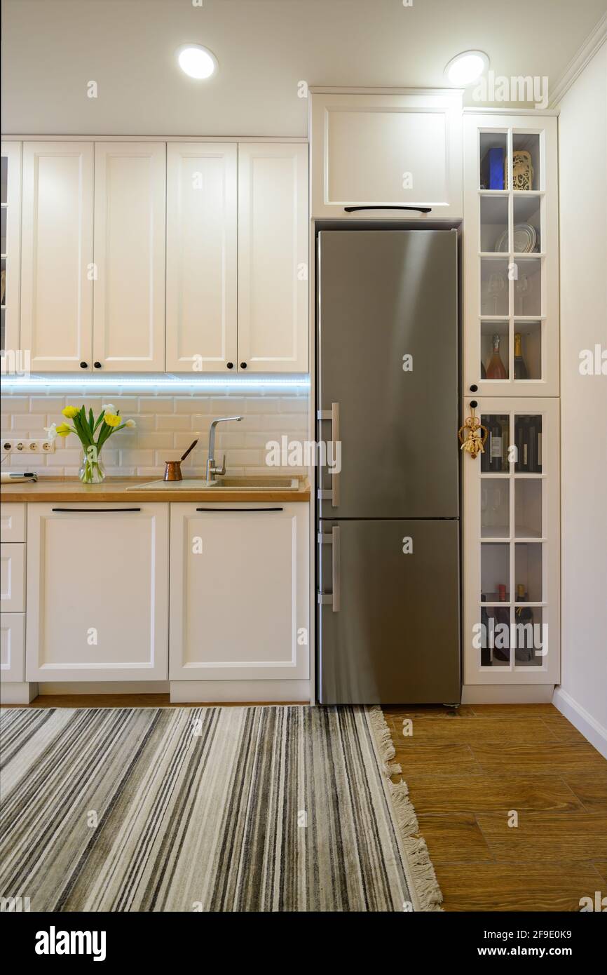 cozy modern well designed kitchen interior Stock Photo - Alamy