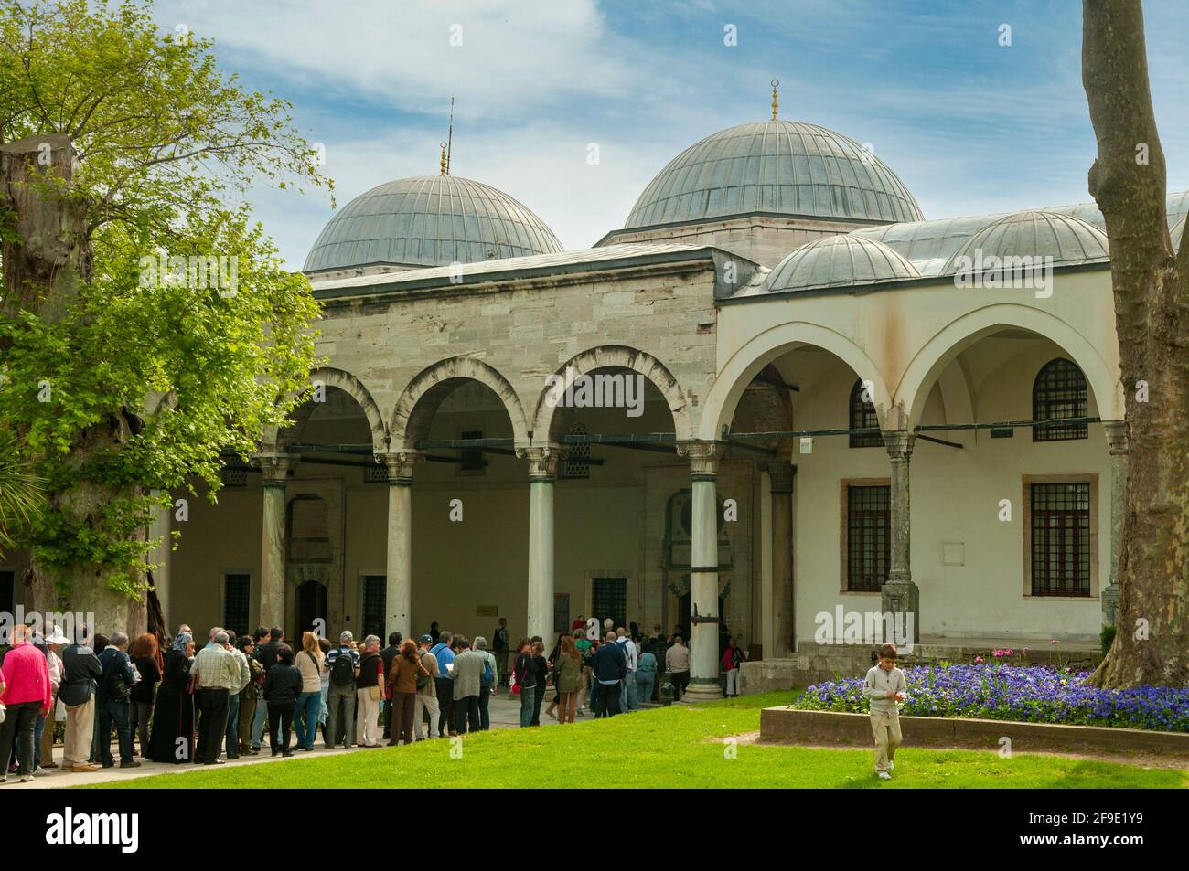 Topkapi palace outside hi-res stock photography and images - Alamy
