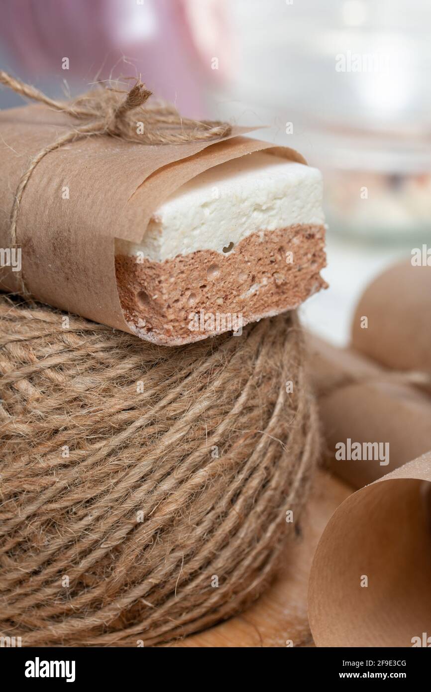 String agar agar hi-res stock photography and images - Alamy