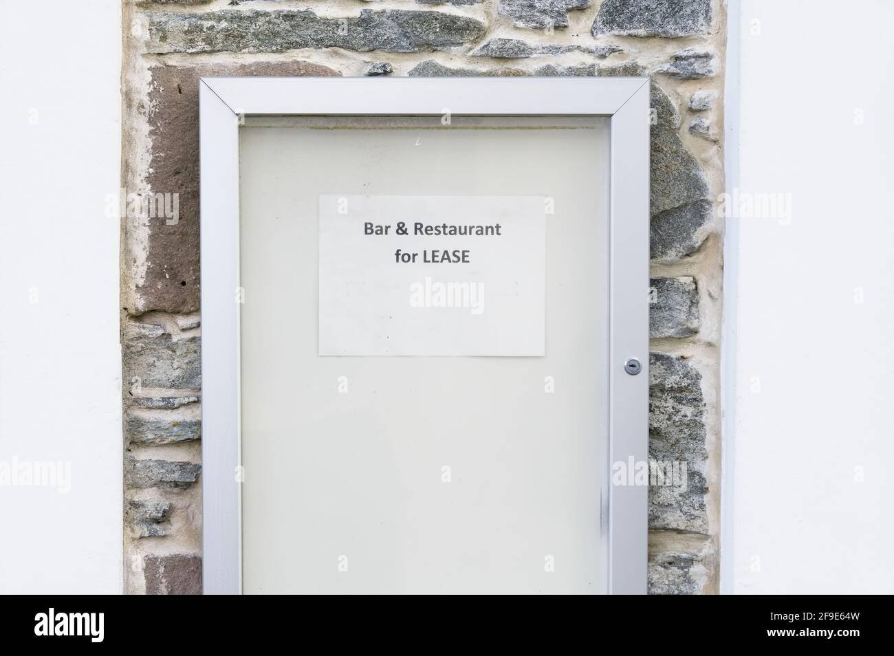 Restaurant closed sign board hi-res stock photography and images - Alamy