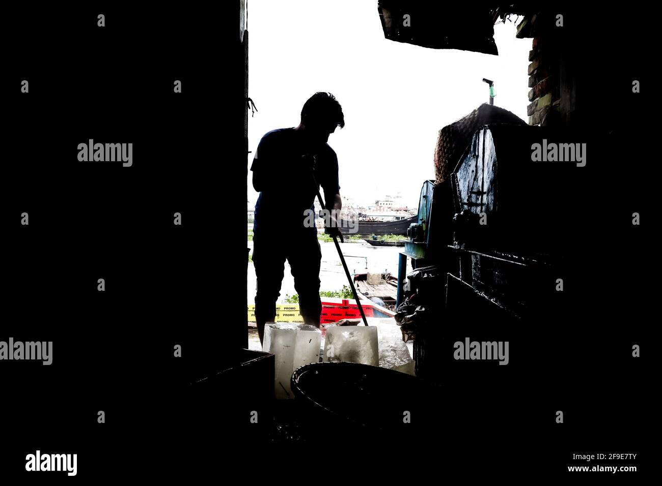 Ice manufacturing hi-res stock photography and images - Alamy