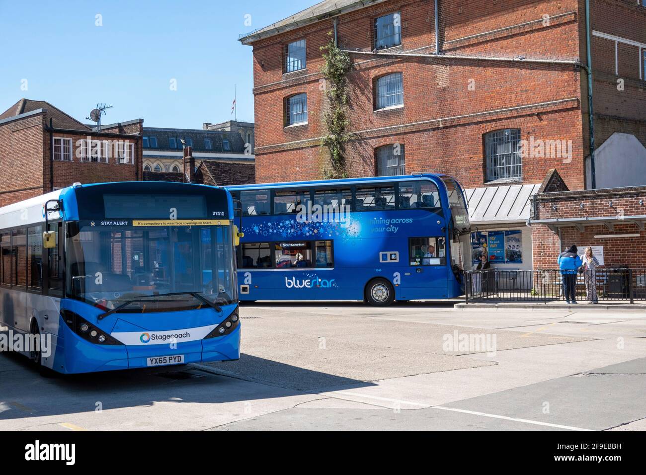 Bus winchester bus station hi-res stock photography and images - Alamy