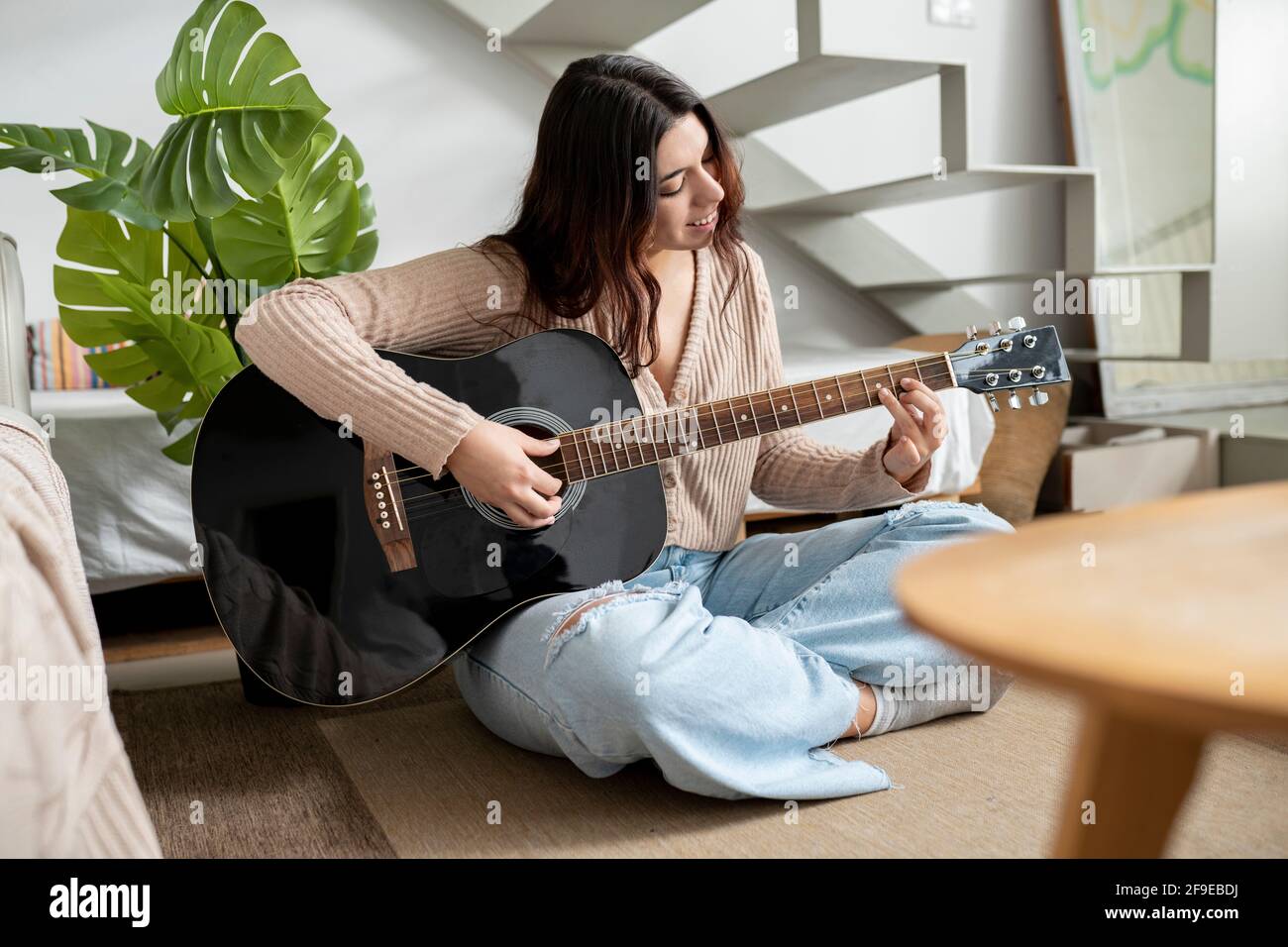 Rhythm music legs hi-res stock photography and images - Alamy