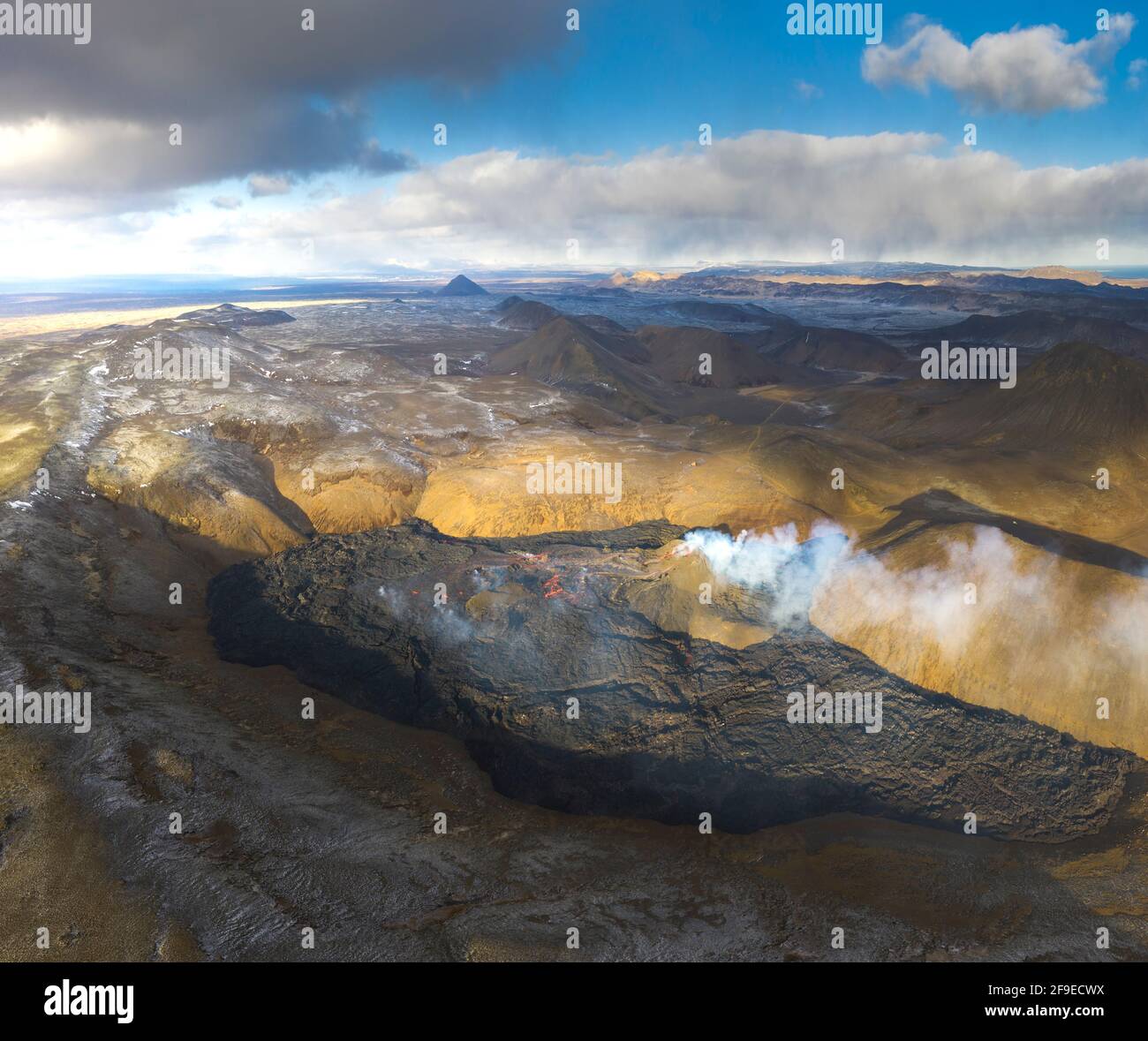 Fagradalsfjall volcano eruption lava rivers hi-res stock photography ...