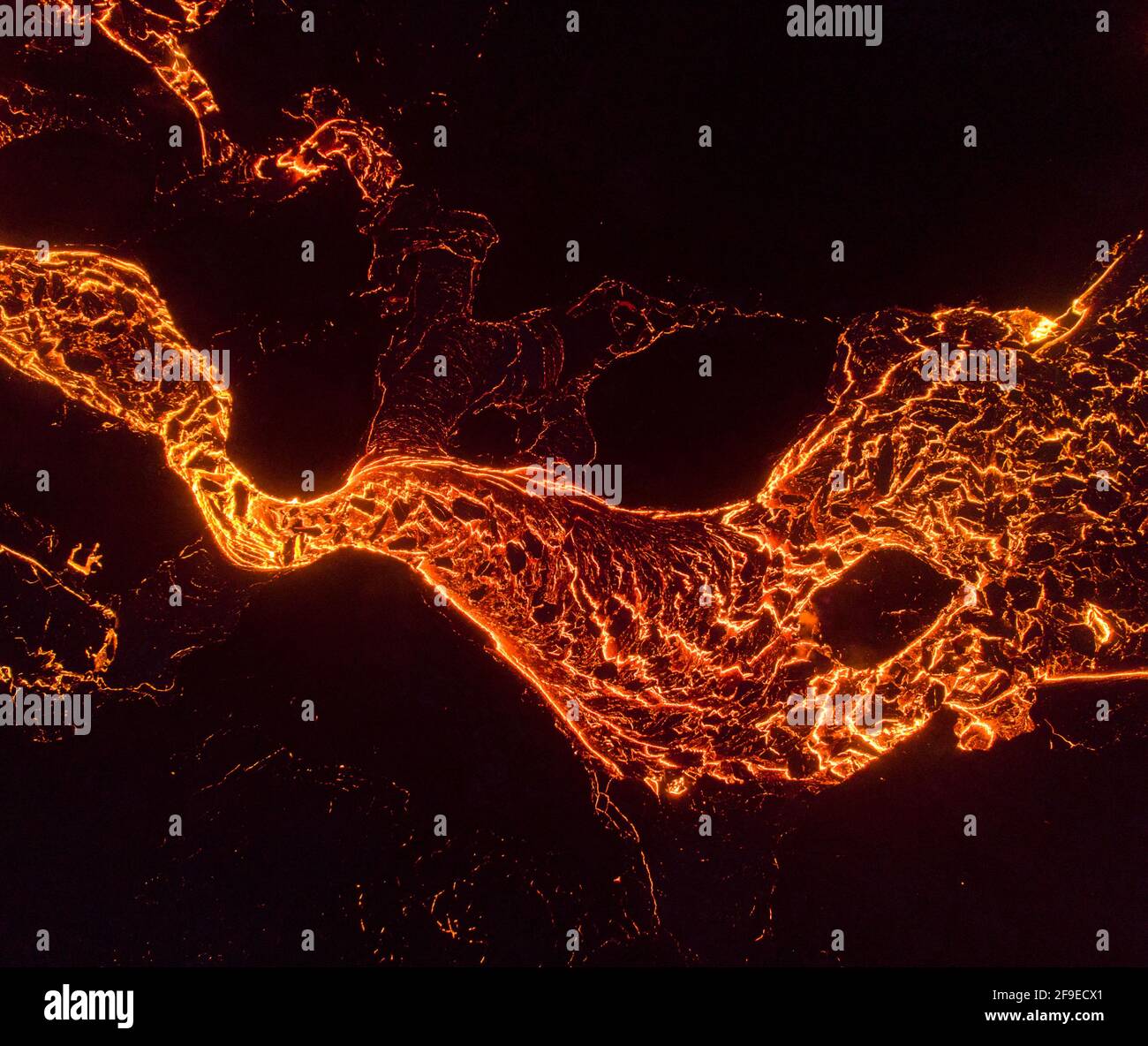From above the magma of the volcano runs in the form of rivers of lava ...