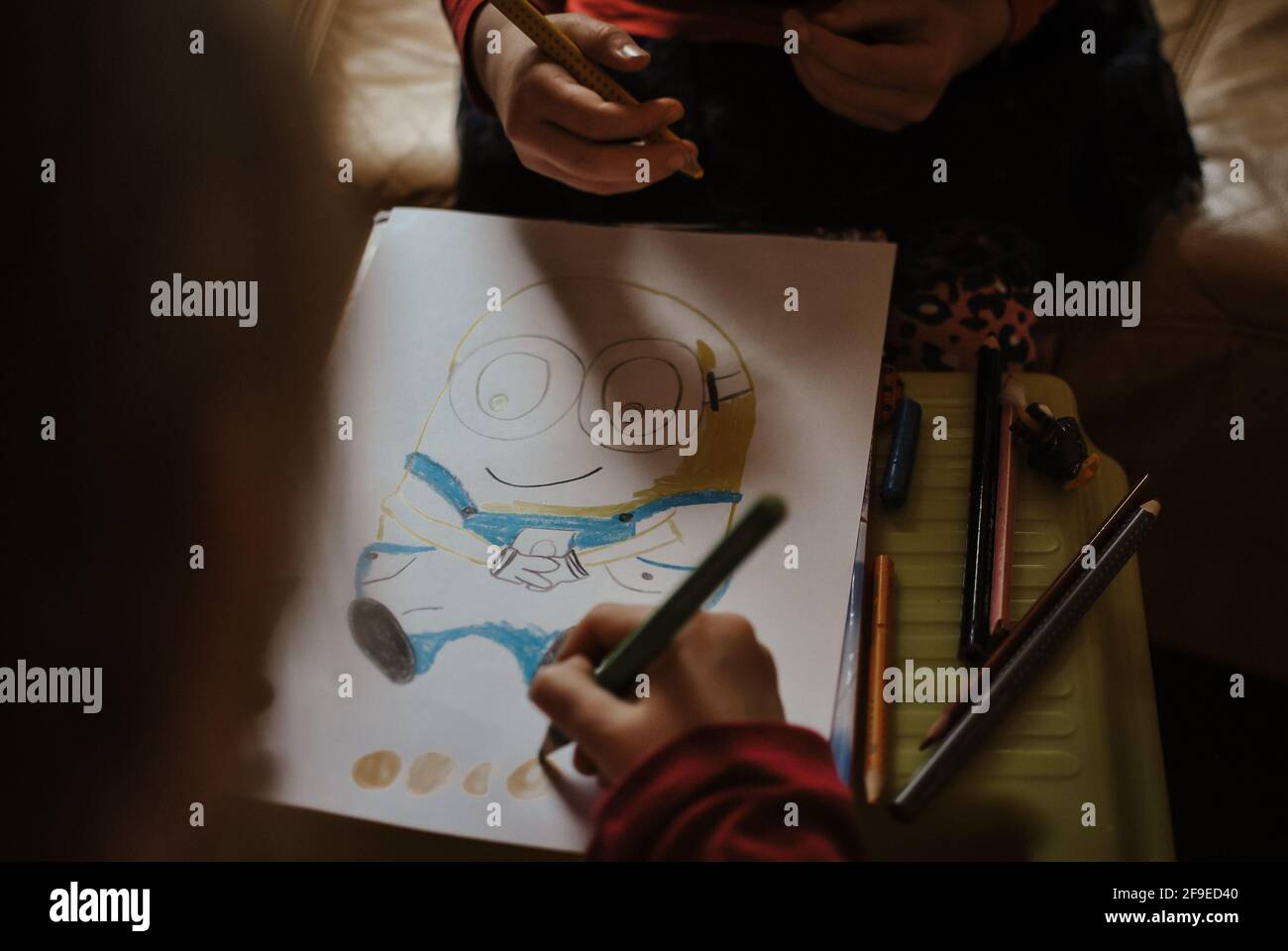 Children drawing cartoons Stock Photo - Alamy