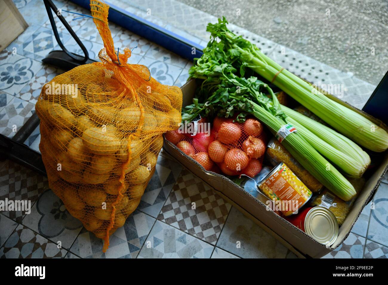 Chorba and meals distribution in Ramadan by a Franco-Kabyle association ...