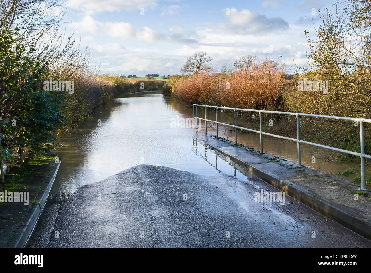 Country roads floods hi-res stock photography and images - Alamy