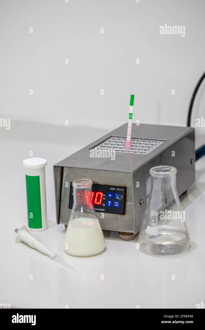 Antibiogram hi-res stock photography and images - Alamy