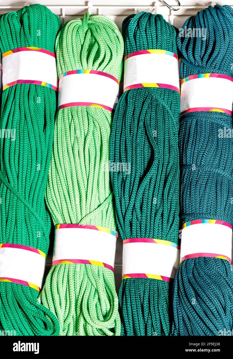 Rope coil green hi-res stock photography and images - Alamy