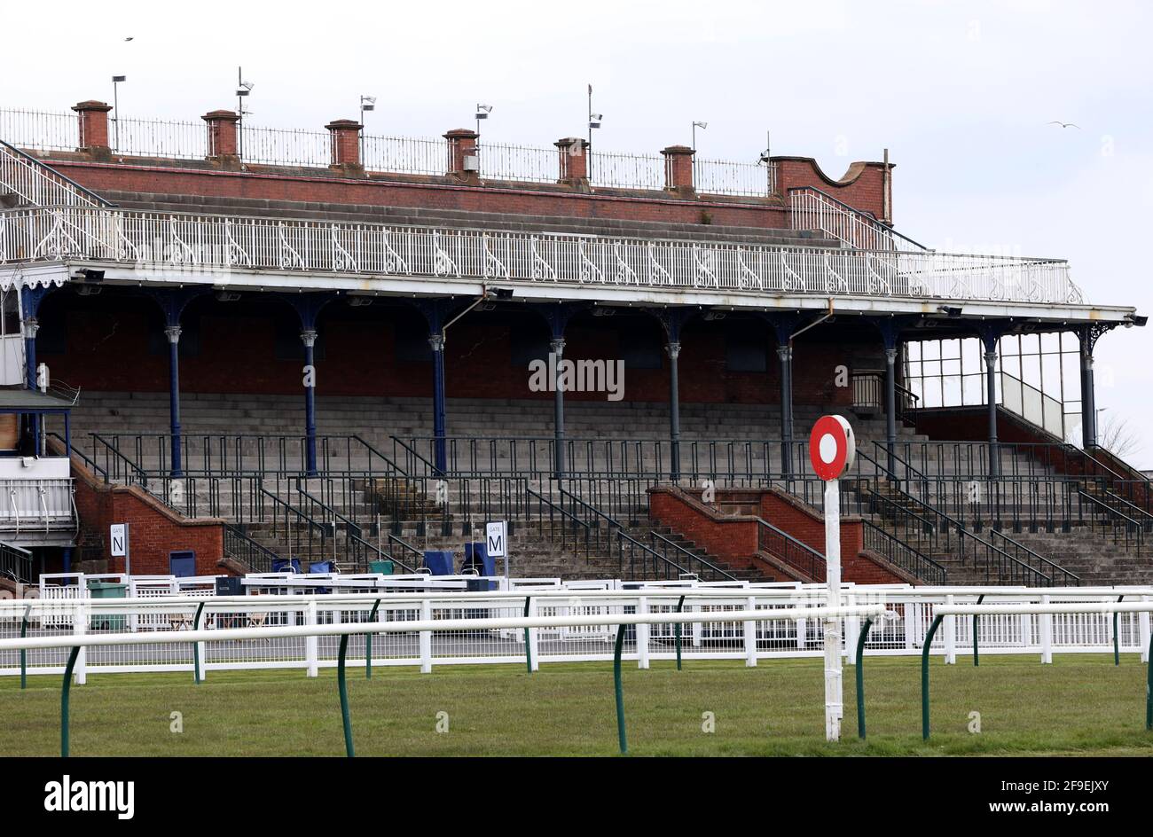 Ayr racecourse hi-res stock photography and images - Alamy