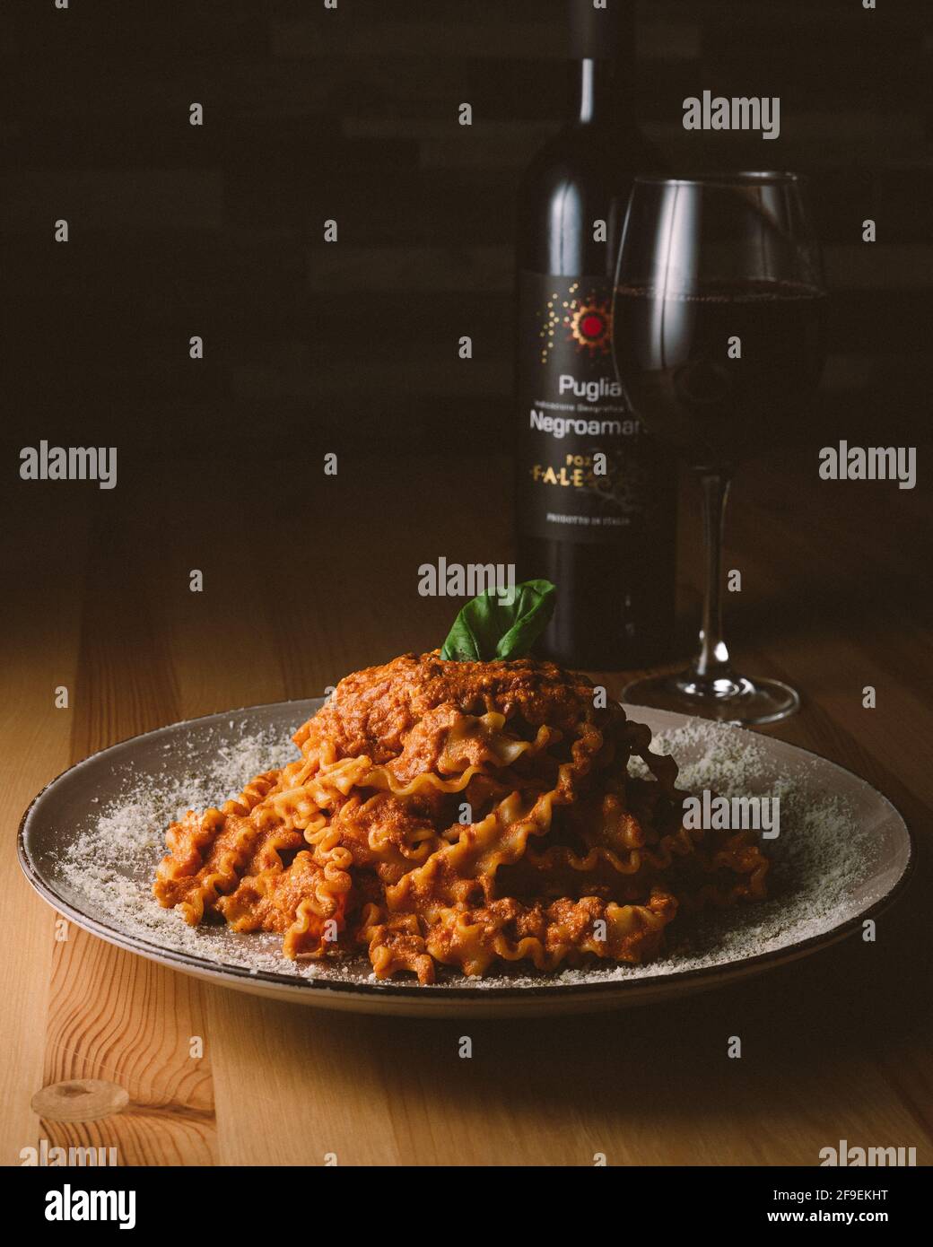 FOOD PHOTOGRAPHY - Traditional Italian plate Stock Photo - Alamy