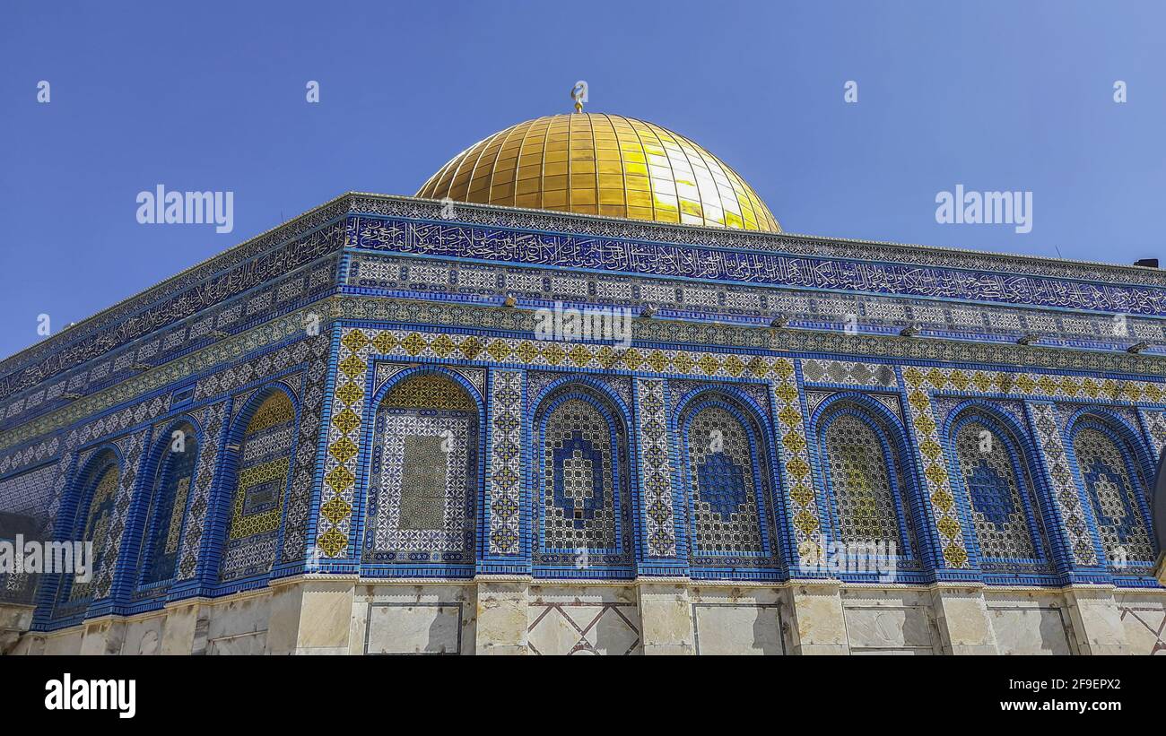 Al-Aqsa Mosque compound during on friday in Ramadan month Stock Photo ...