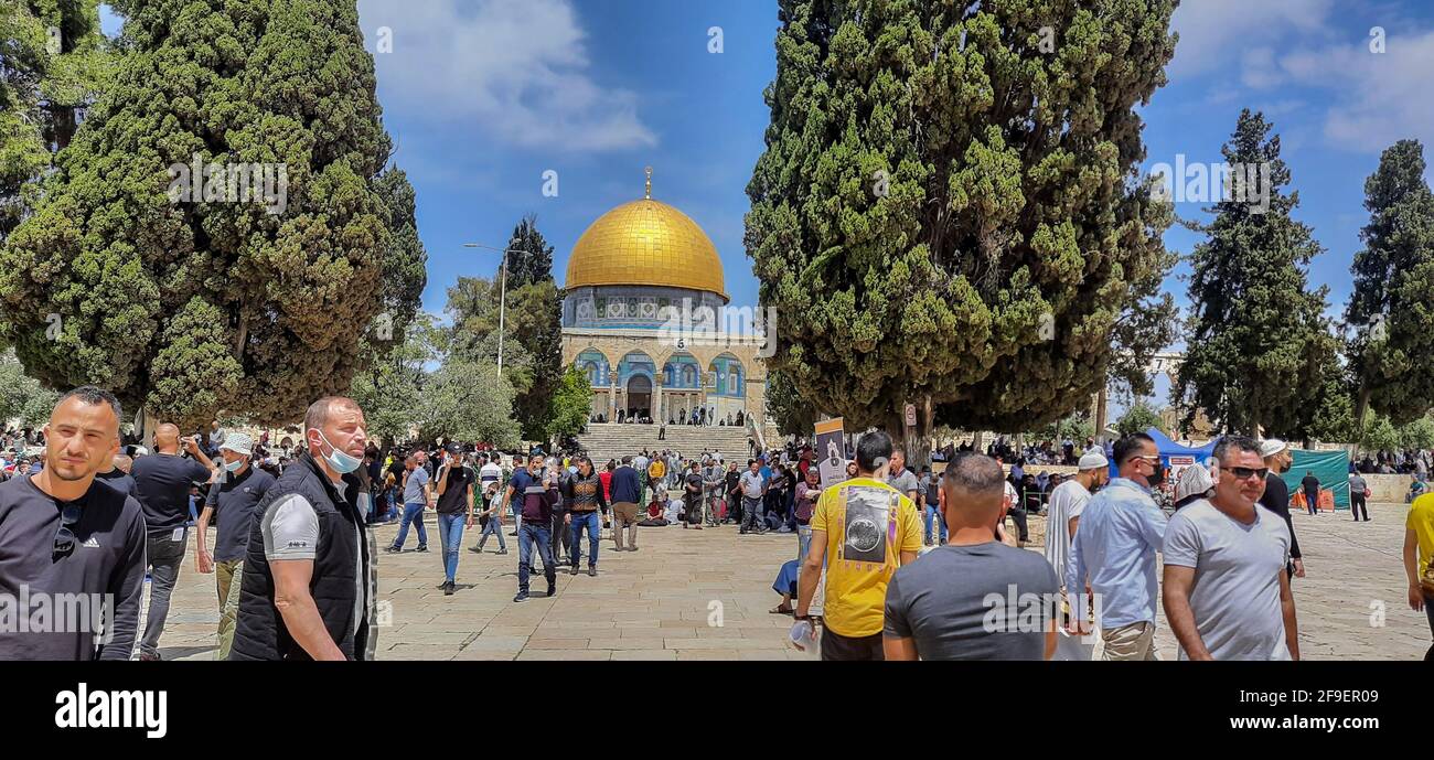 Al aqsa compound hi-res stock photography and images - Alamy