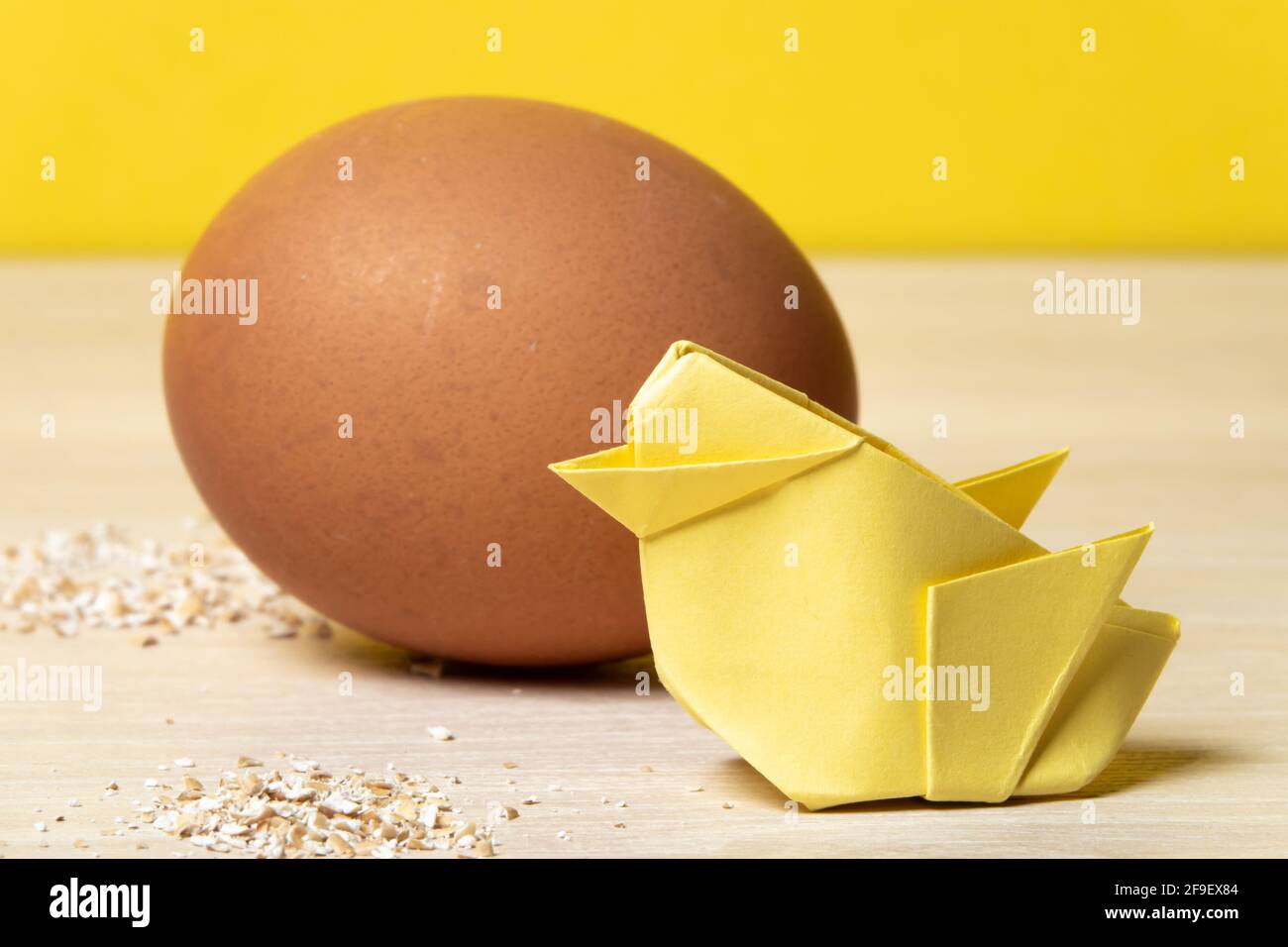 Origami chicken hi-res stock photography and images - Alamy