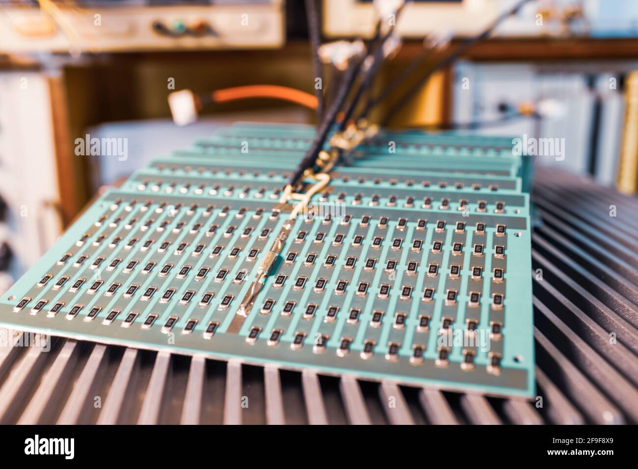 Close-up side view of a panel of SMD resistors Stock Photo - Alamy