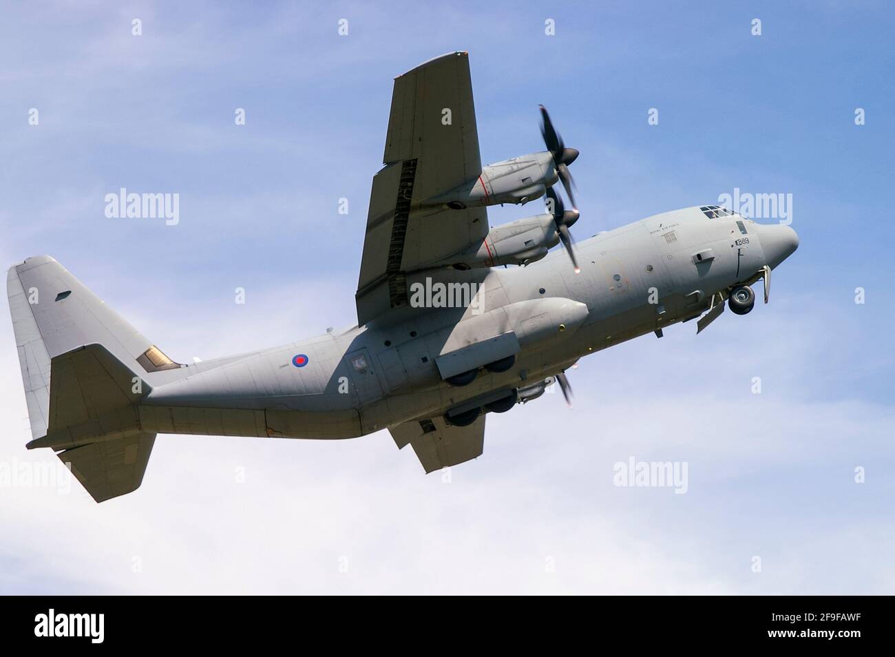 Raf lockheed martin hercules c 5 hi-res stock photography and images ...