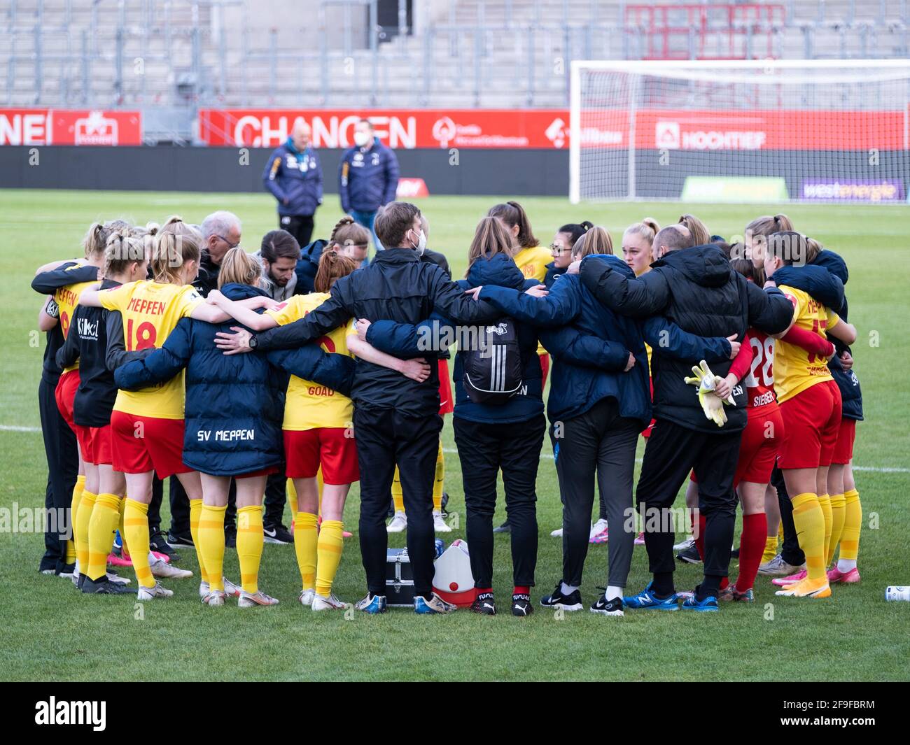 Sgs circle hi-res stock photography and images - Alamy