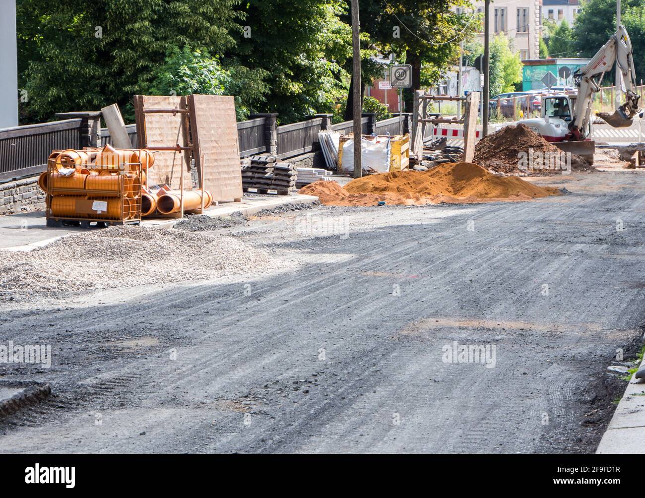 Asphalt work in road construction Stock Photo - Alamy