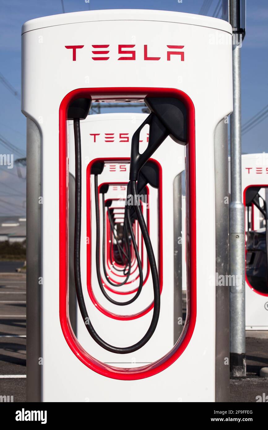 Supercharger charging station for Tesla electric vehicles, Frechen ...