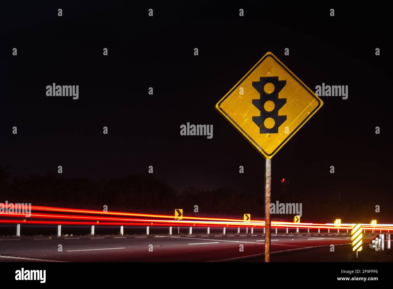 Signal traffic light hi-res stock photography and images - Alamy