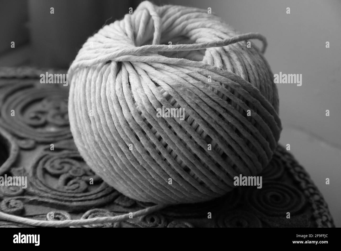 Ball of string Stock Photo - Alamy