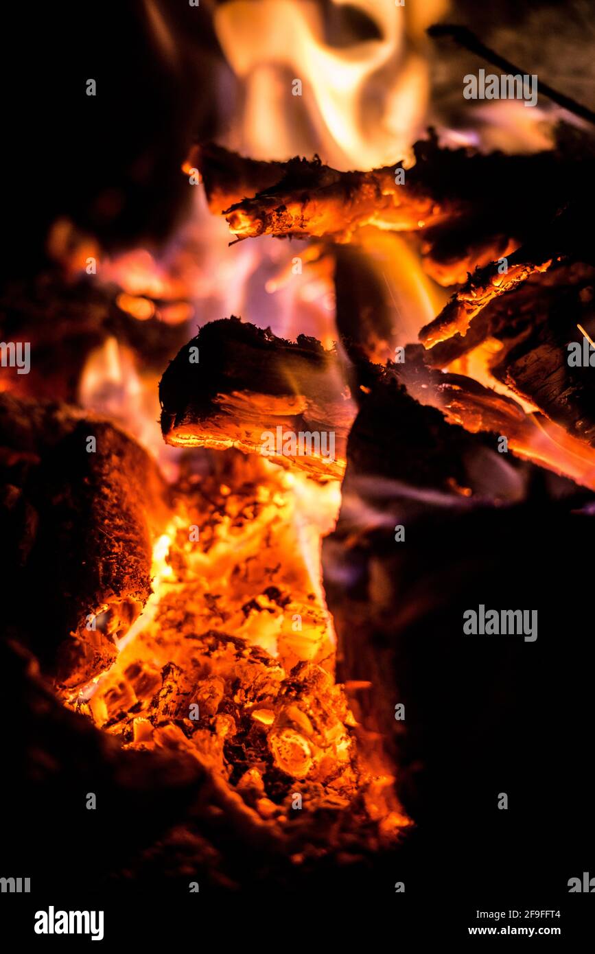 wood in fire with great color Stock Photo - Alamy
