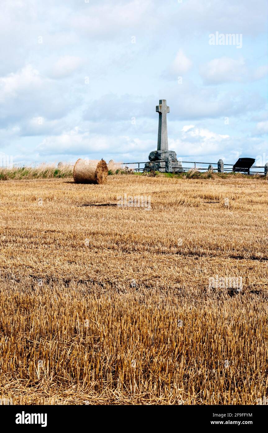 A memorial on the battleground between Scottish and English armies ...