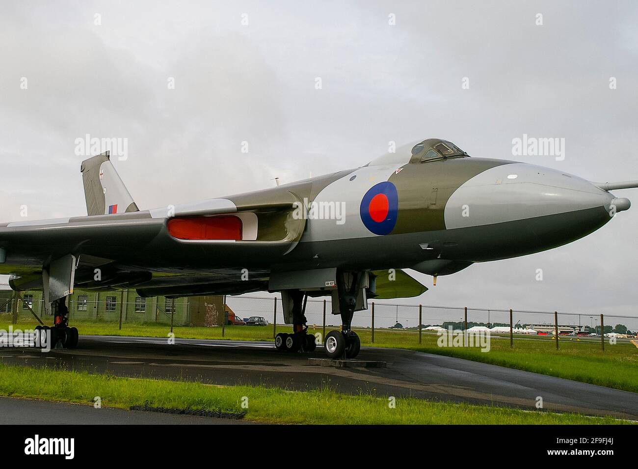 Royal Air Force Avro Vulcan B2 XM607 on display at RAF Waddington ...