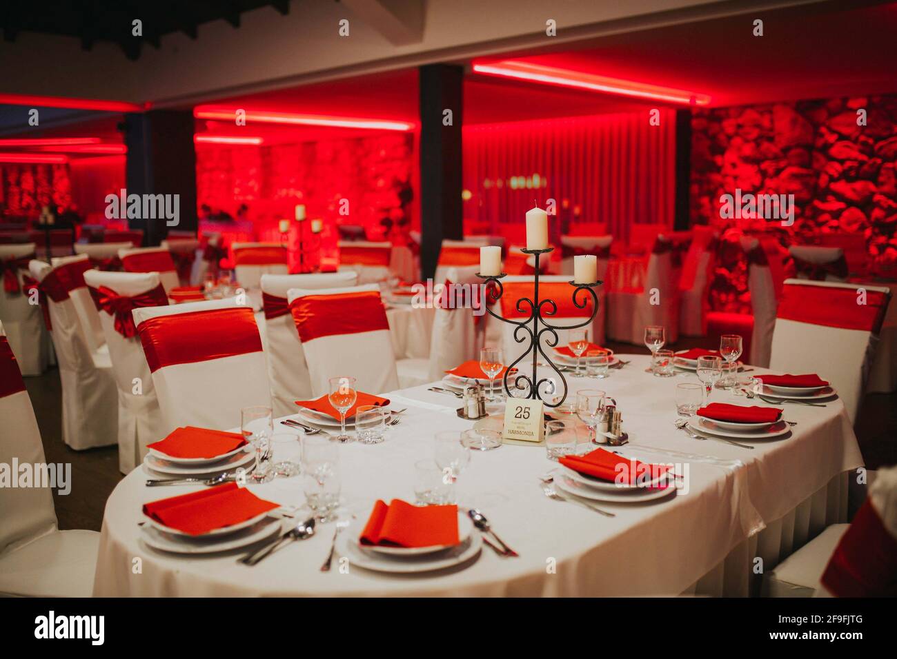 Red And White Reception Wedding Decorations Of White And Red Color On