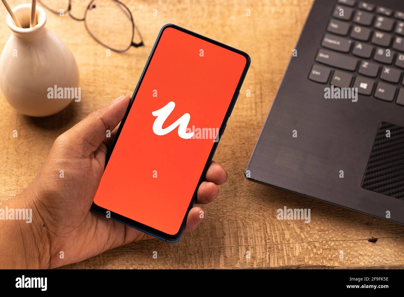 Udemy application hi-res stock photography and images - Alamy