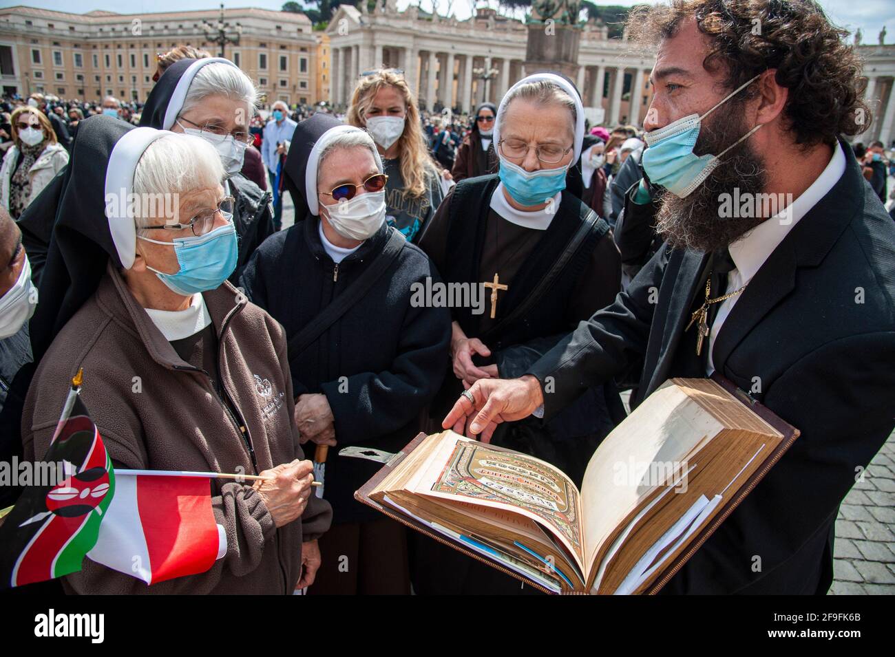 Regina caeli prayer hi-res stock photography and images - Alamy