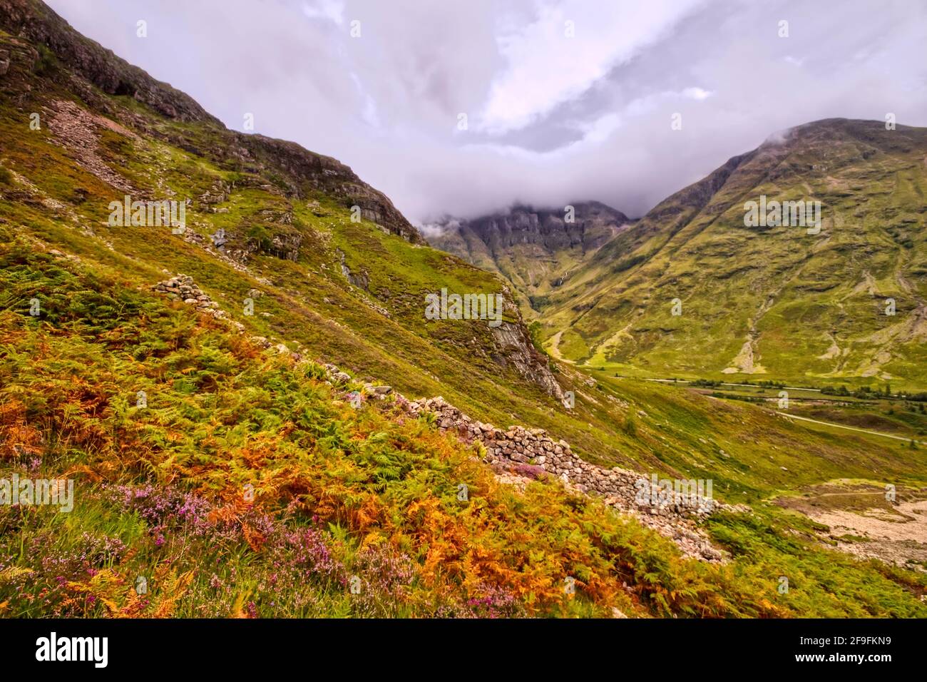 Hill walks hi-res stock photography and images - Alamy