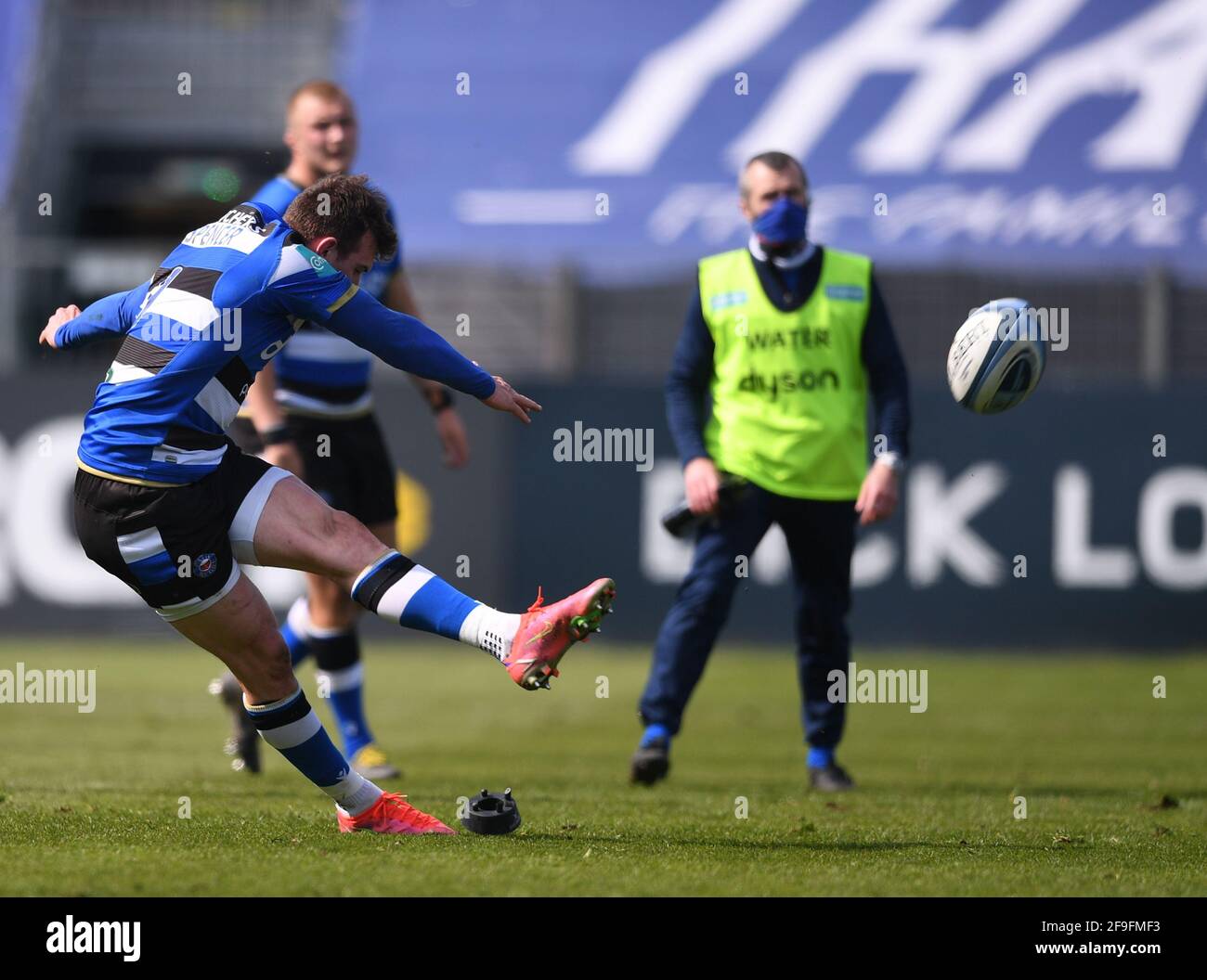 Recreation Ground, Bath, Somerset, UK. 18th Apr, 2021. English ...