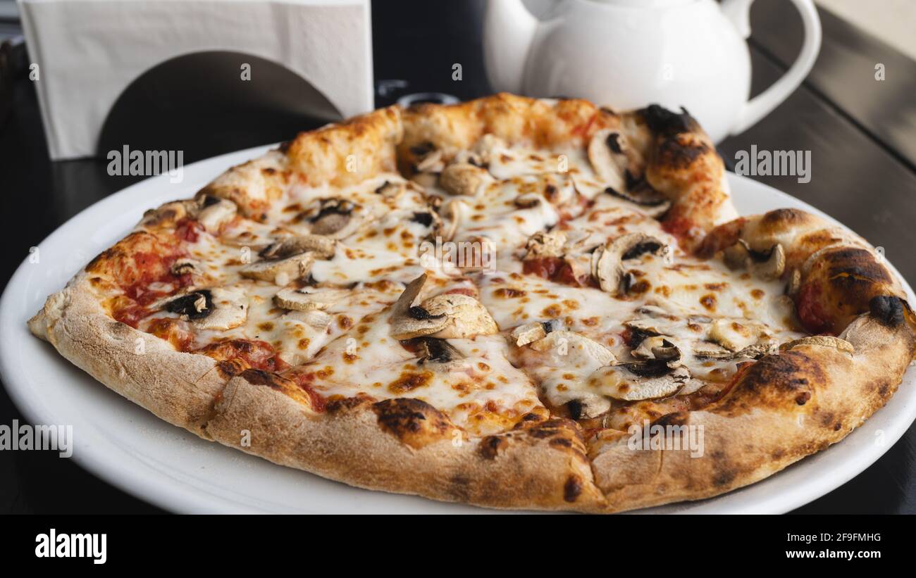 Italian food order hi-res stock photography and images - Alamy