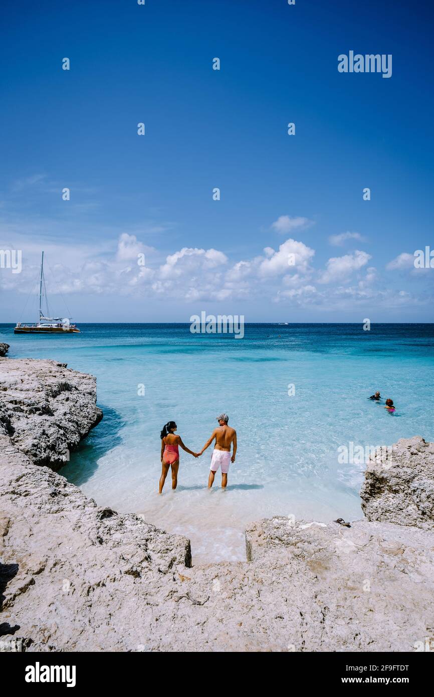 Tres Trapi Steps Triple Steps Beach, Aruba completely empty, Popular ...