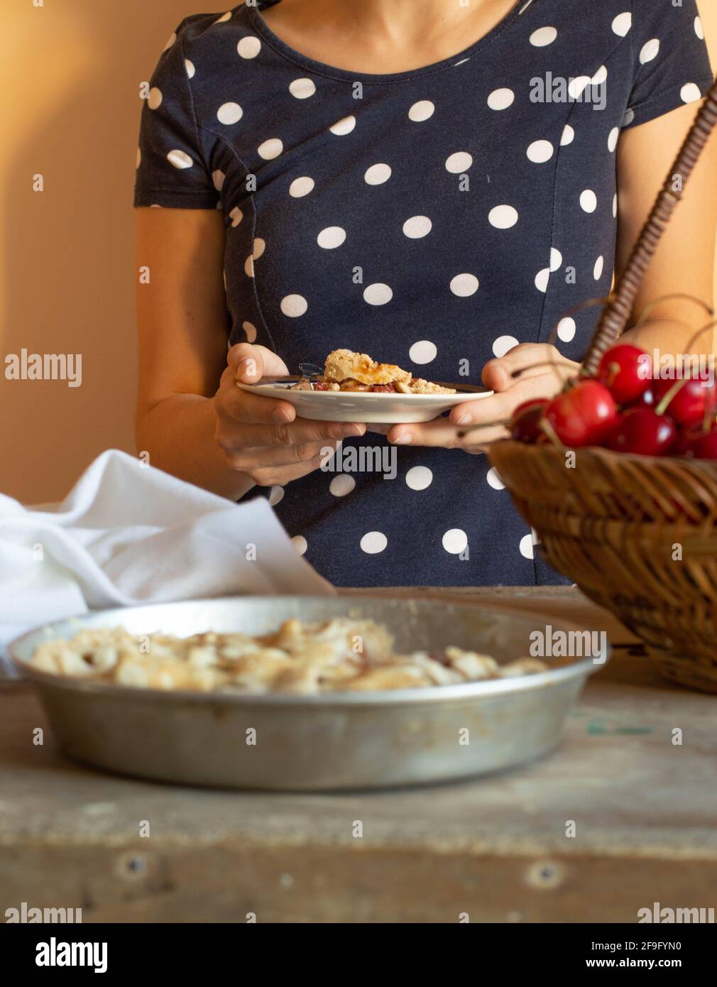 Person eat hi-res stock photography and images - Alamy