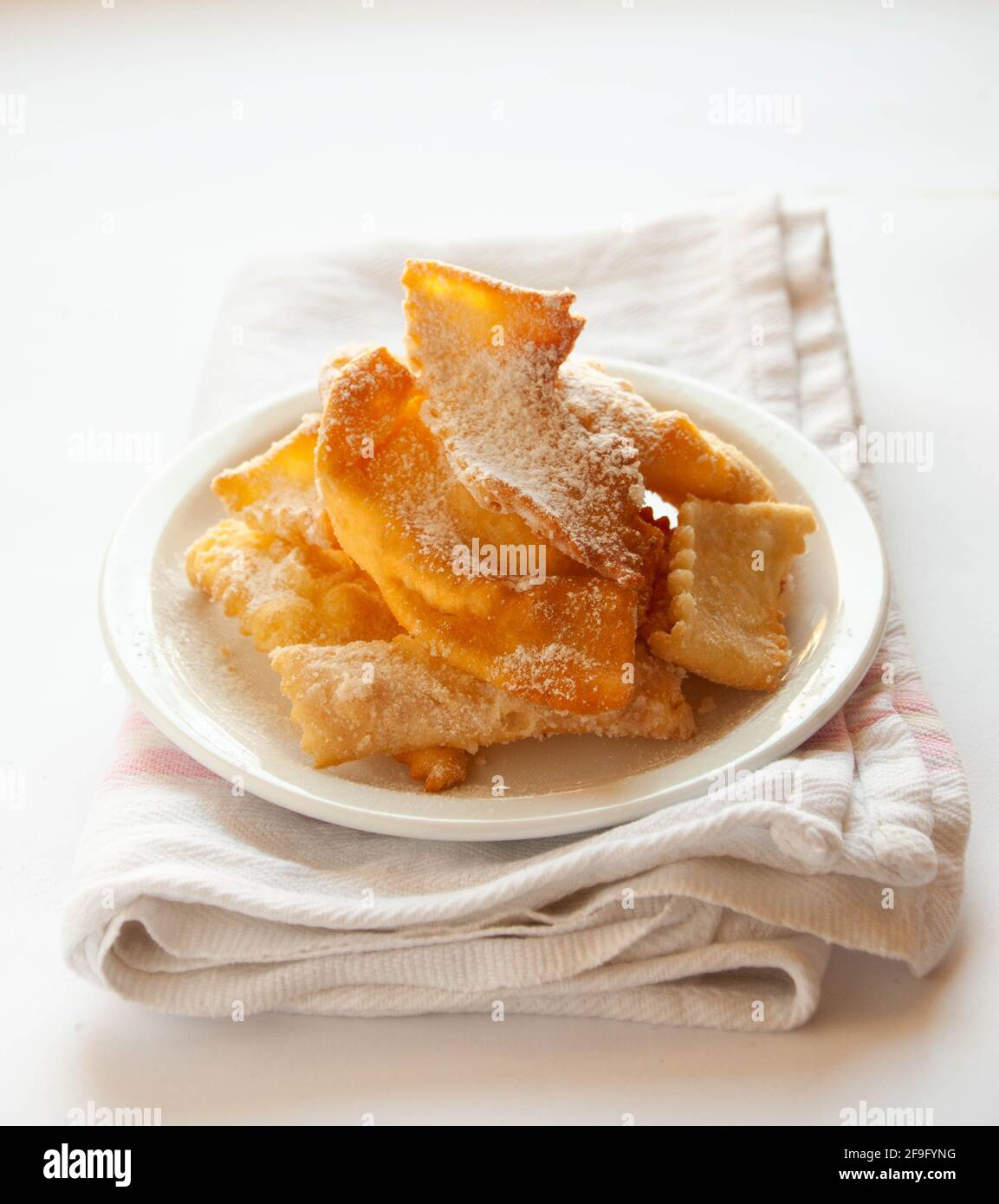 Italian Frappe or chiacchiere - typical Italian carnival fritters ...