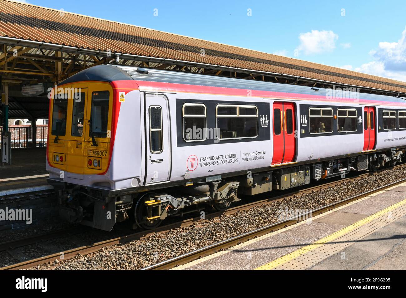 Transport for wales train hi-res stock photography and images - Alamy
