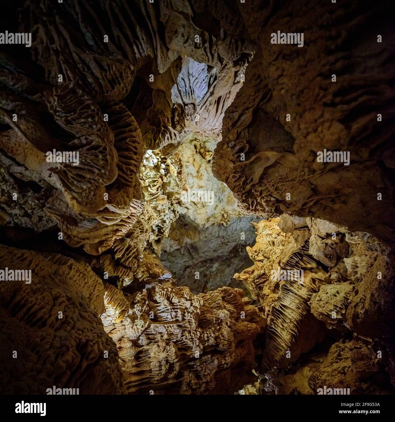 Underground geological cavern interior hi-res stock photography and ...