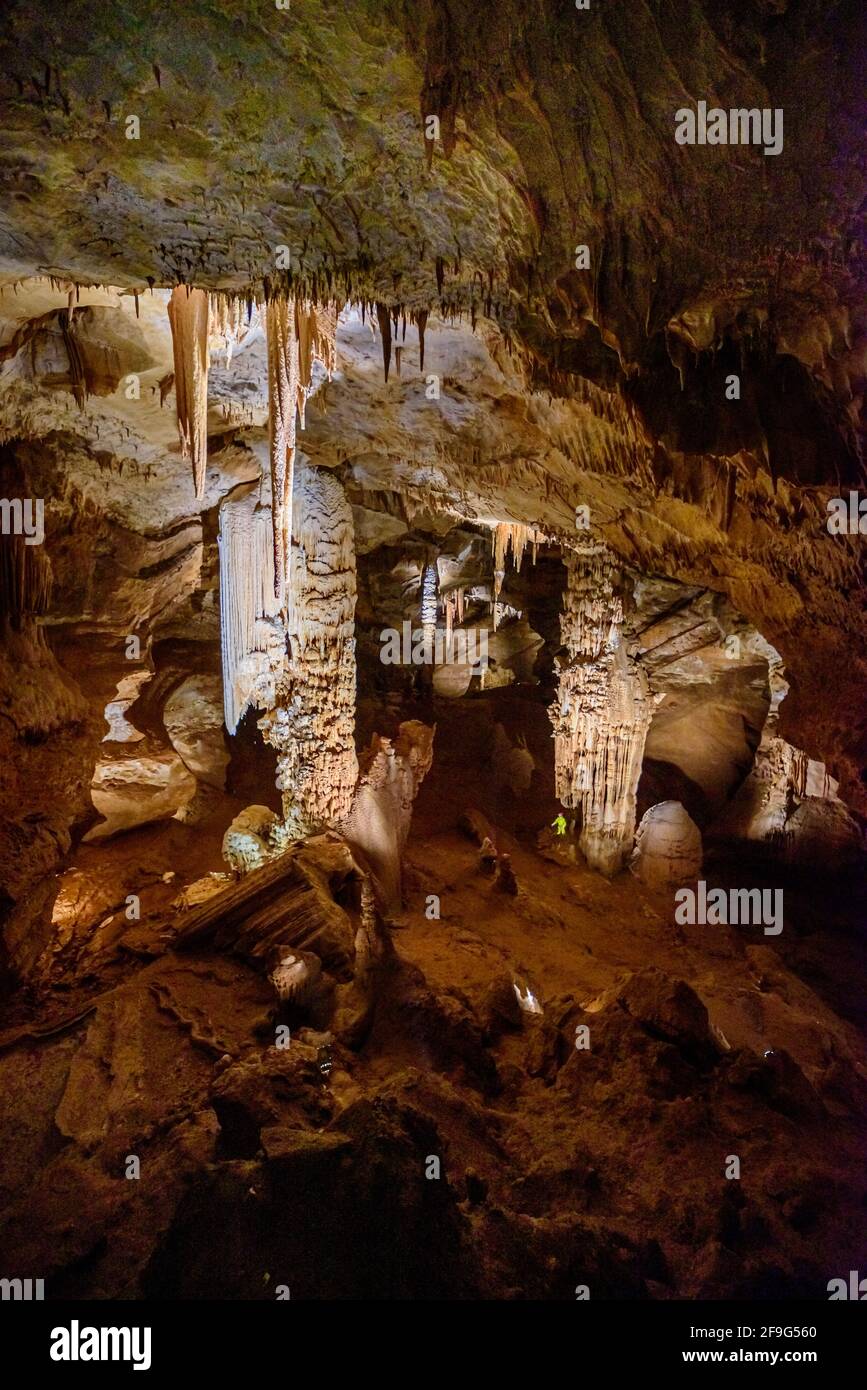 Underground geological cavern interior hi-res stock photography and ...