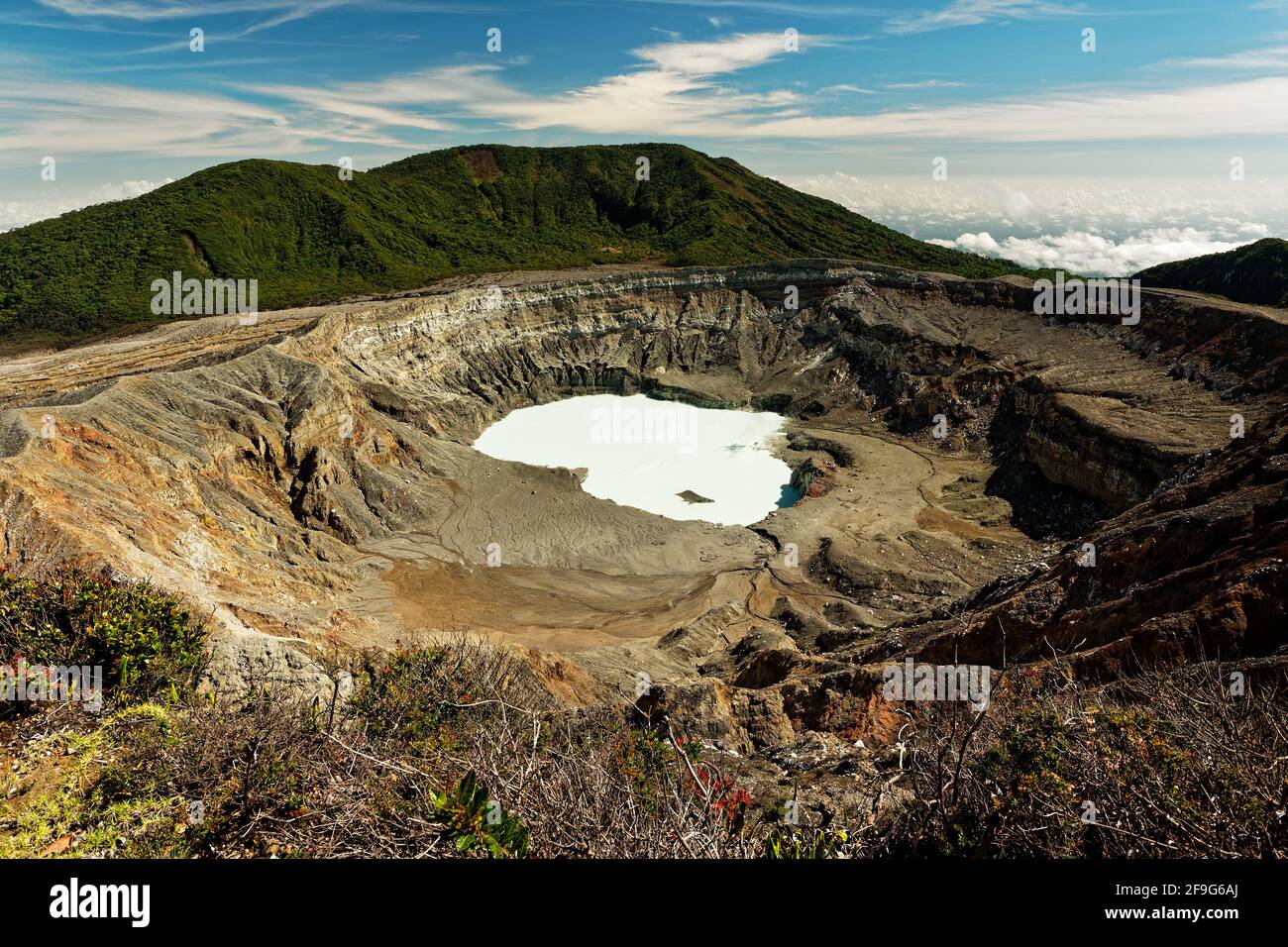 Crater lagoon hi-res stock photography and images - Alamy
