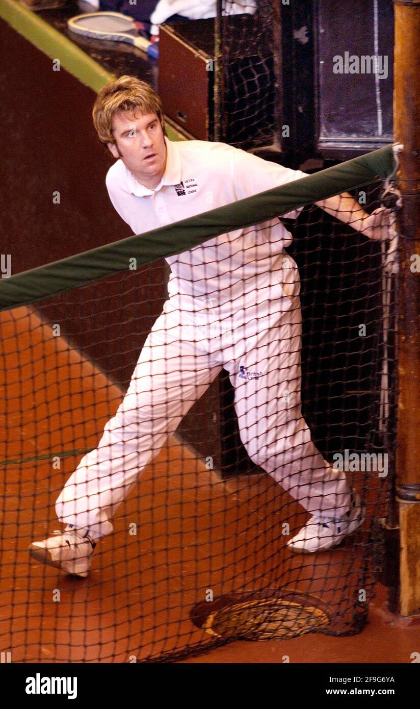 Real tennis hampton court hi-res stock photography and images - Alamy