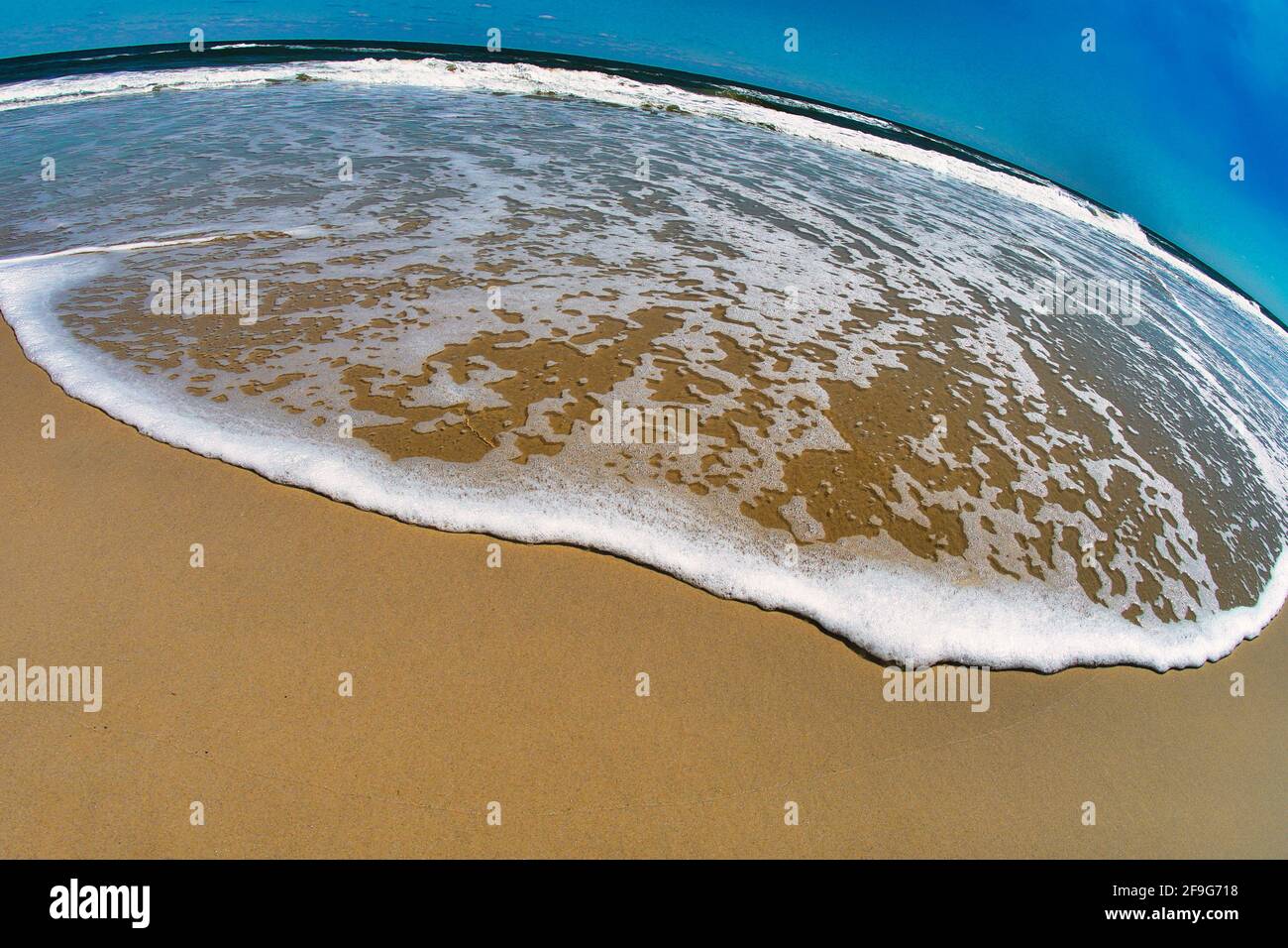 Wave wide hi-res stock photography and images - Alamy