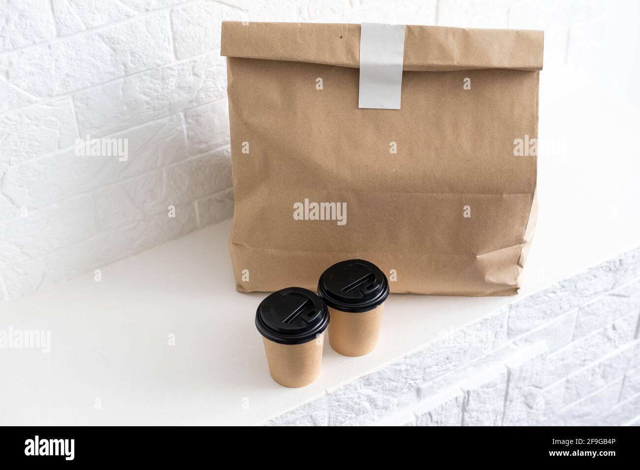 Fast food packaging set. delivery packages Stock Photo - Alamy