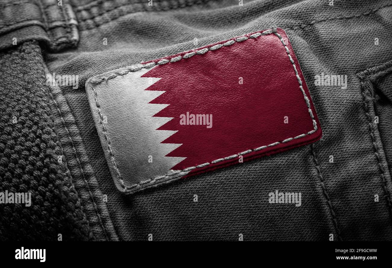 Vintage qatar flag hi-res stock photography and images - Alamy