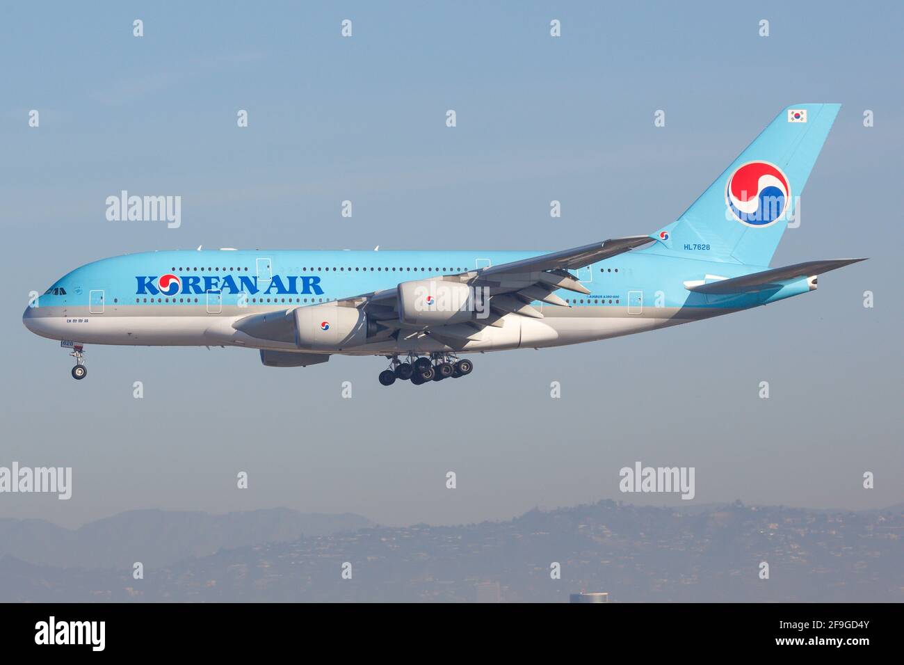 Los Angeles, USA - 22. February 2016: Korean Air Airbus A380 at Los ...