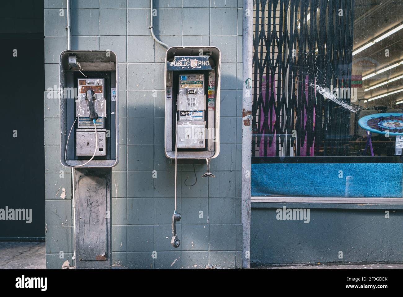 16x9 format hi-res stock photography and images - Alamy